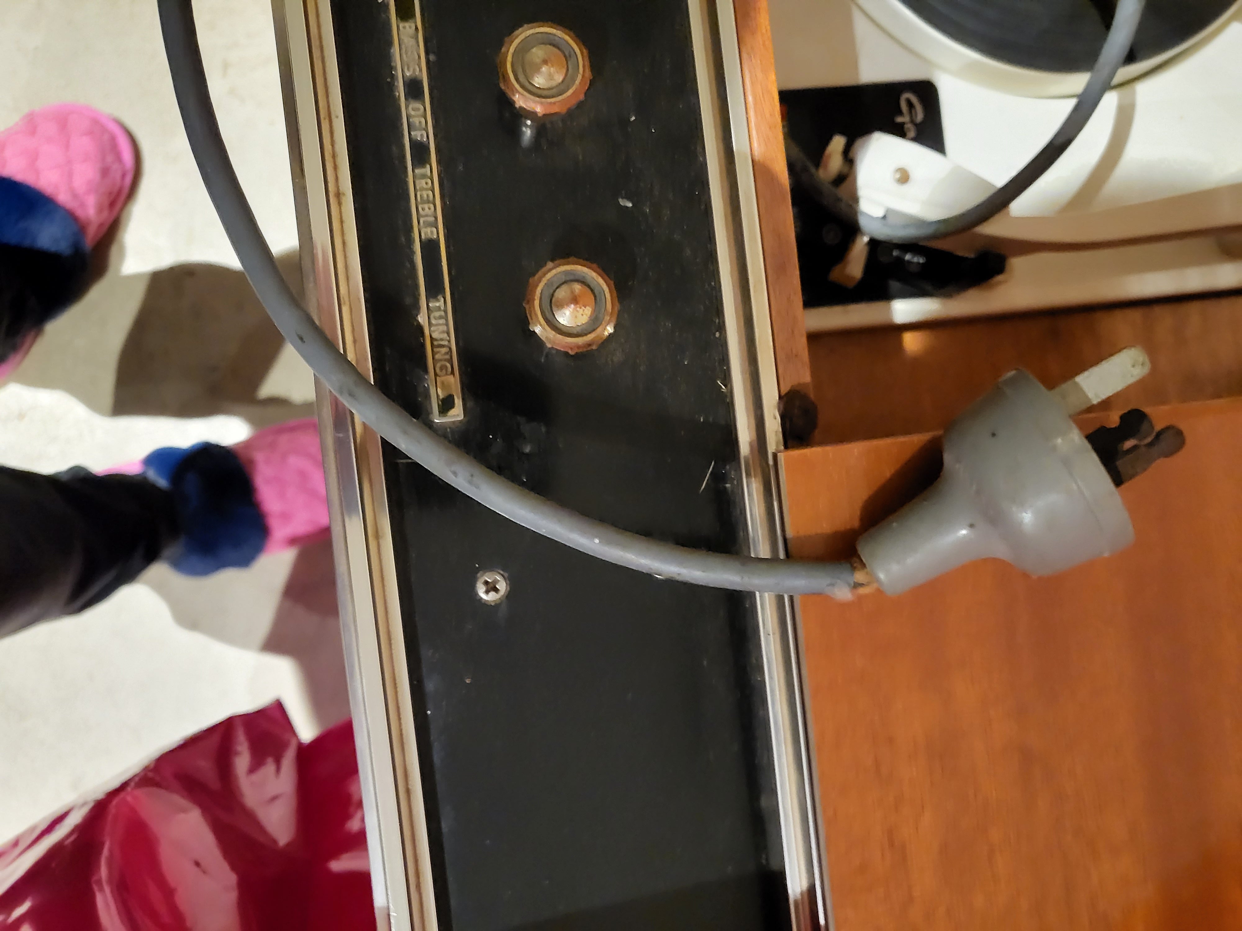 Restoration of Astor Radiogram Model R51G – Vintage Luxury